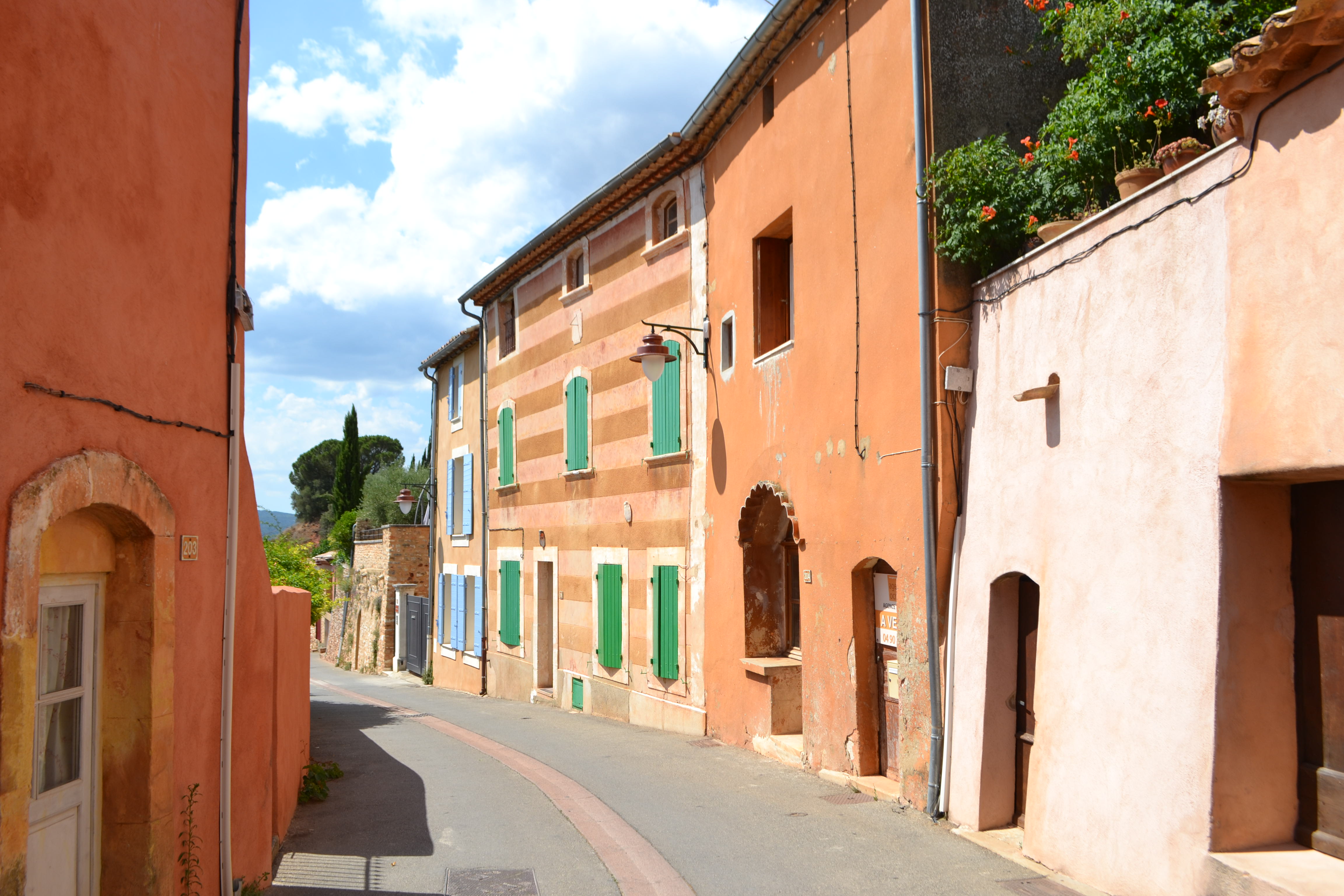 Provenza, dove la terra è più rossa: Rustrel e Roussillon – Viaggiare ...
