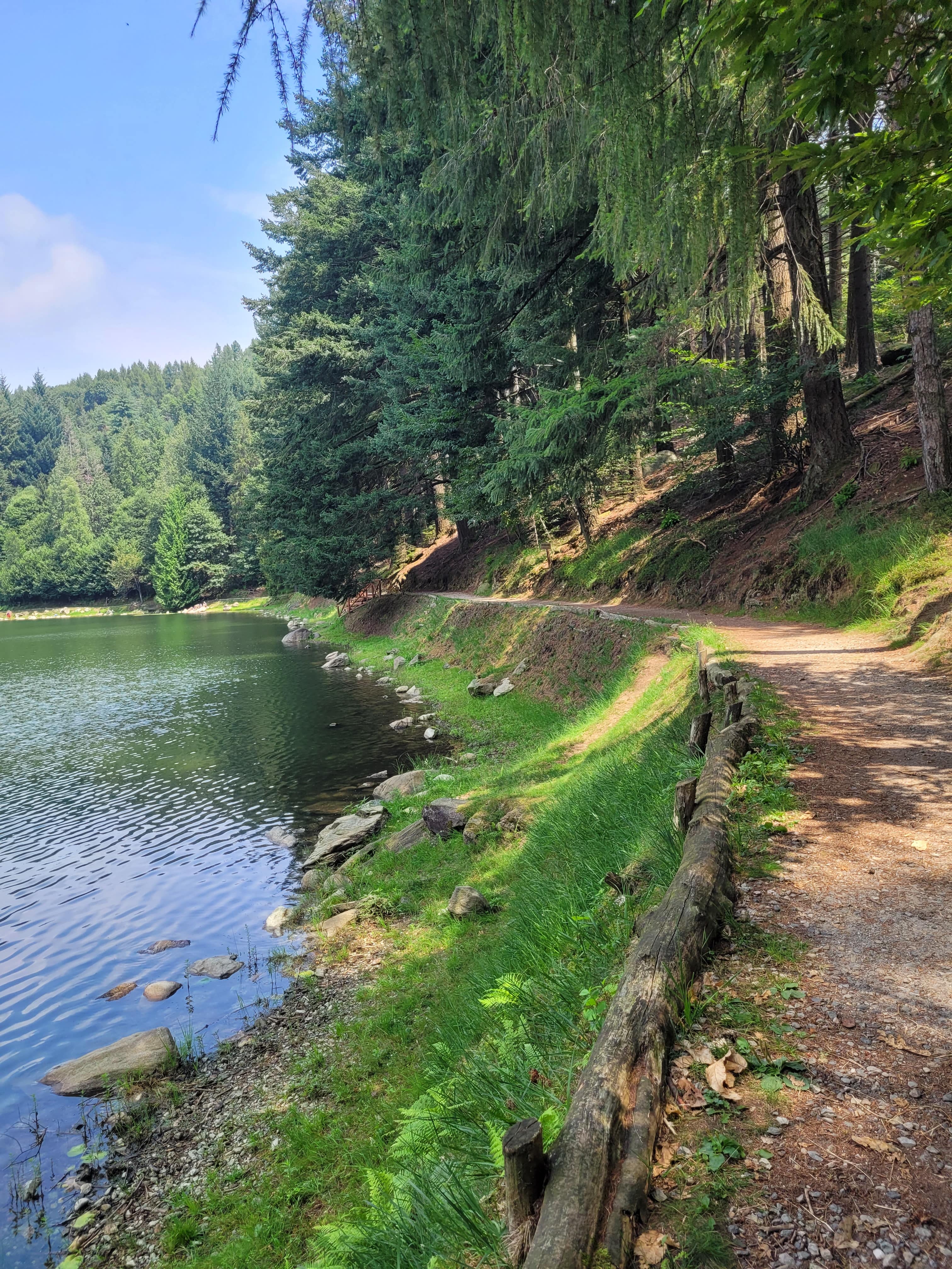 Lago di Meugliano e lago di Alice in Valchiusella – Viaggiare con ...