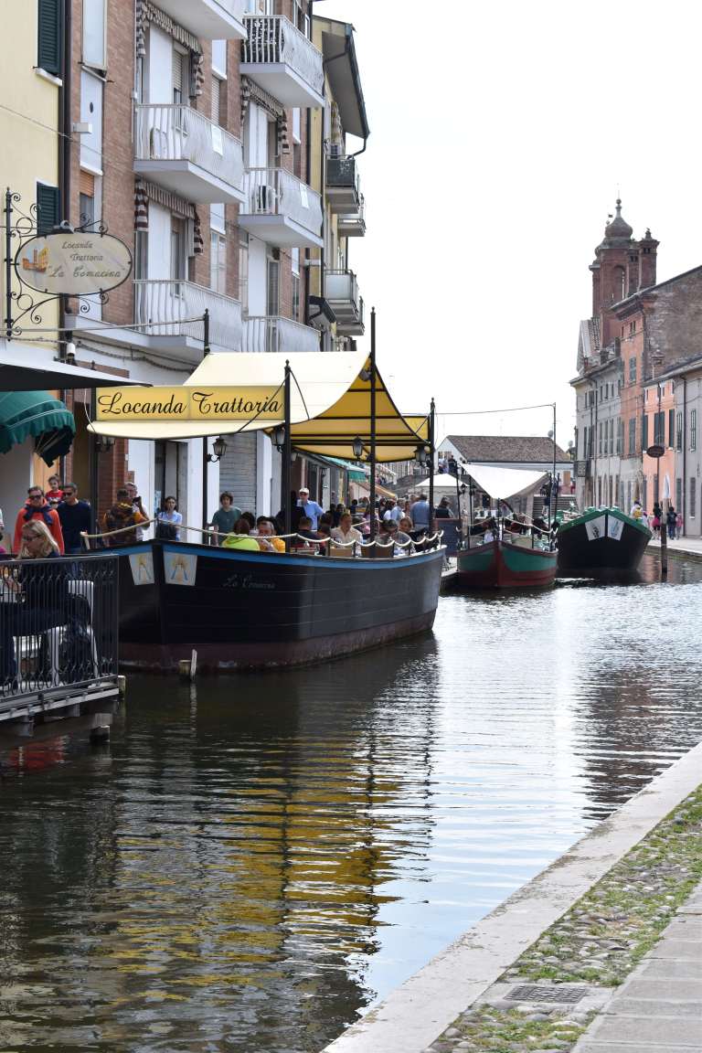 Comacchio, visitarla in un giorno | Dove mangiare, cosa vedere ...