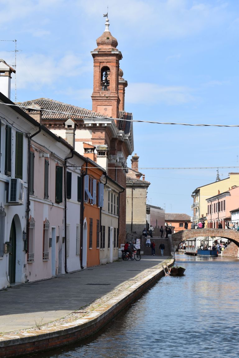 Comacchio, visitarla in un giorno | Dove mangiare, cosa vedere ...